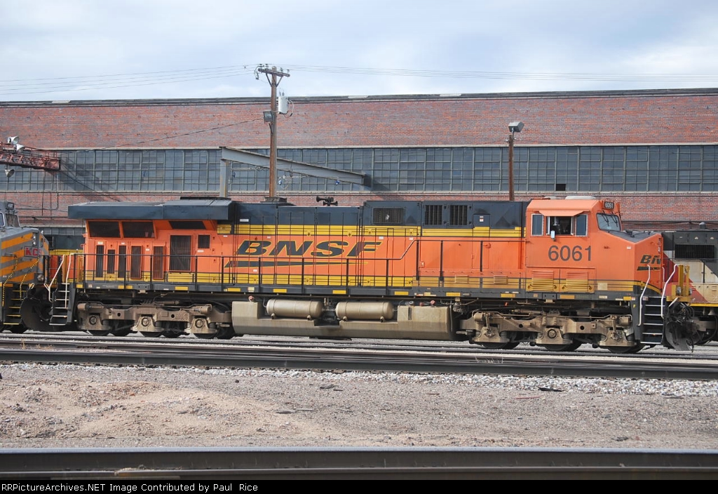 BNSF 6061